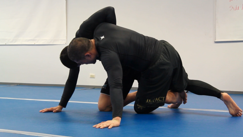 Half Guard Sweep – Dive Roll Reversal – Impact Online